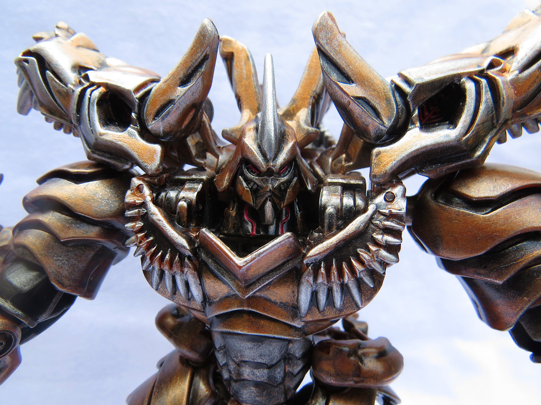 Minor/Repaint: - AOE Grimlock | TFW2005 - The 2005 Boards